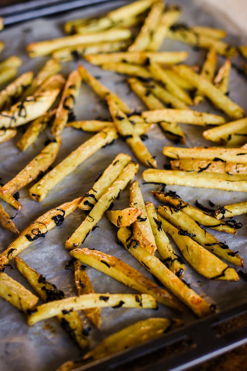 Seaweed Baked Fries with Hoisin Mayo & Sriracha Mayo | Pick Up Limes