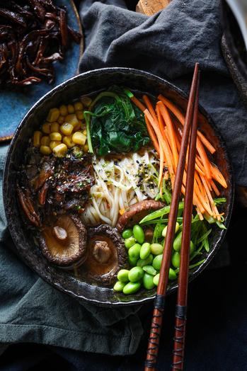 Teriyaki Shiitake Shoyu Ramen | Pick Up Limes