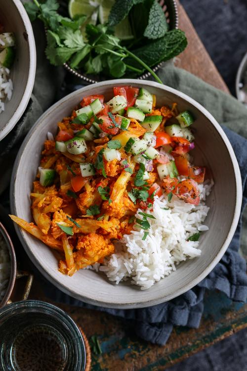 Gulpea: Afghan Tomato & Cauliflower Stew | Pick Up Limes