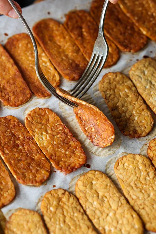 Potato Hash Cakes with Baked Marinated Tempeh | Pick Up Limes