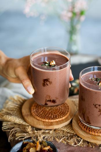 Chocolate & Hazelnut Milkshake Smoothie | Pick Up Limes